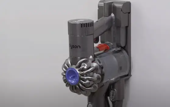 Where Is Serial Number Of Dyson Vacuum - Cleaning Beasts