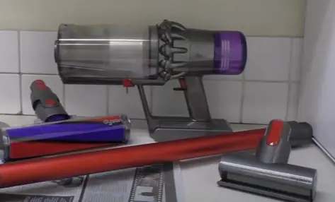 How To Clean Dyson Cordless Vacuum Head - Cleaning Beasts
