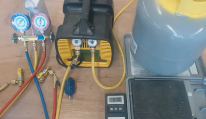 How To Recover Freon With A Vacuum Pump - Cleaning Beasts