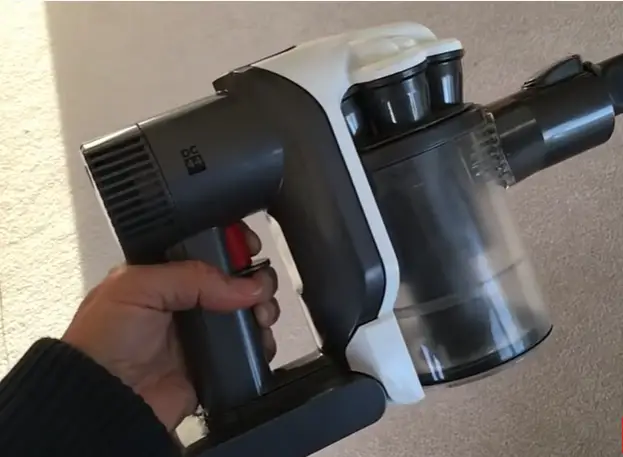 Why Wont My Dyson Vacuum Charge - Cleaning Beasts